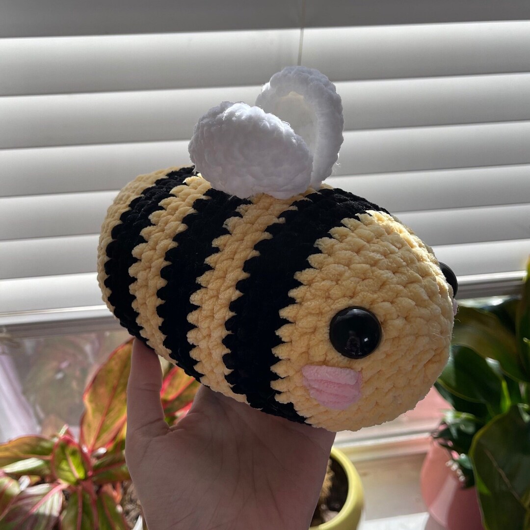 Jumbo Crochet Bee - Etsy