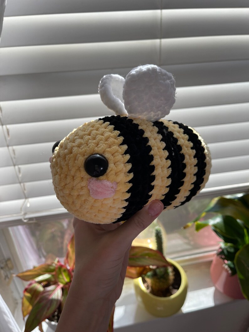Jumbo Crochet Bee - Etsy