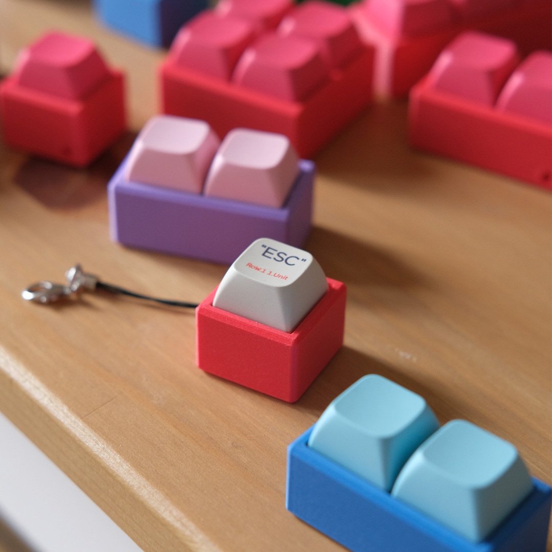 Keyboard KEYCAPS FIDGET Desk Toys KEYCHAIN - Mechanical Fidget Switches ...