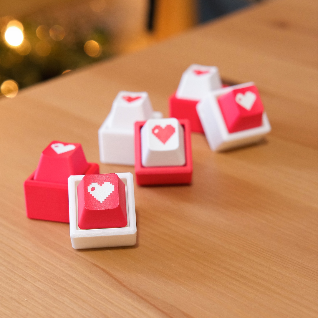 Hearts KEYCAPS FIDGET Desk Toys KEYCHAIN Mechanical Fidget Pixel Heart ...