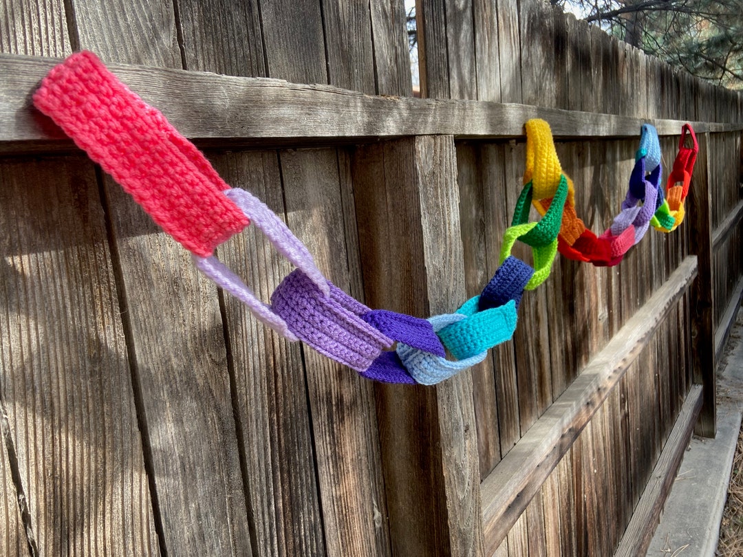 Crochet Rainbow Paper Chain Garland - Handmade Gardlan - Crochet Paper ...