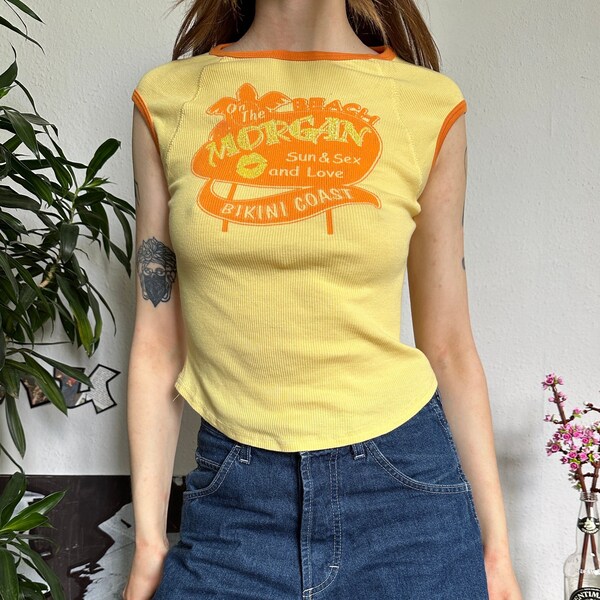 2000s Graphic Tee - Etsy