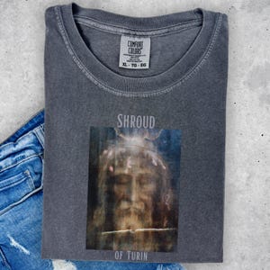 Christian Shroud of Turin Unisex Tshirt Religious Gift Men Women ...