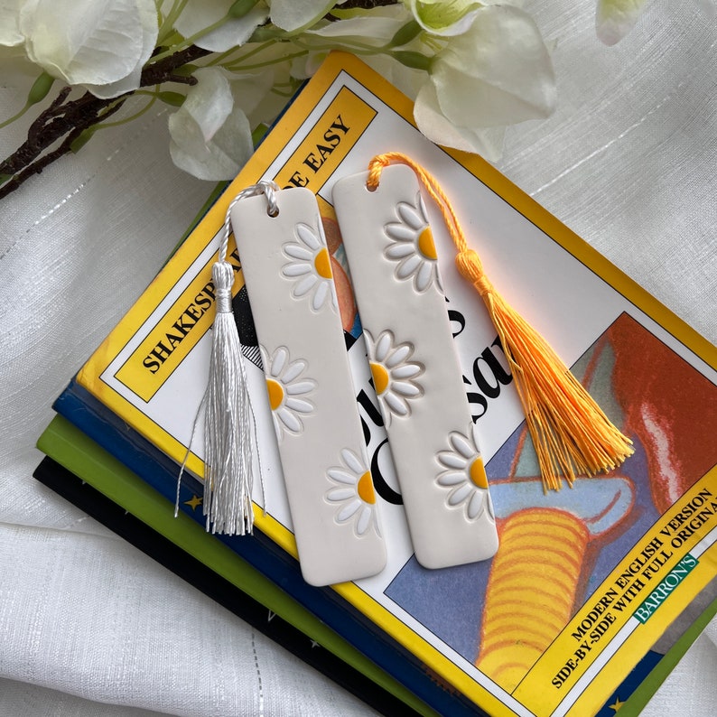 Handmade Polymer Clay Daisy Bookmark: Floral Reading Accessory - Etsy