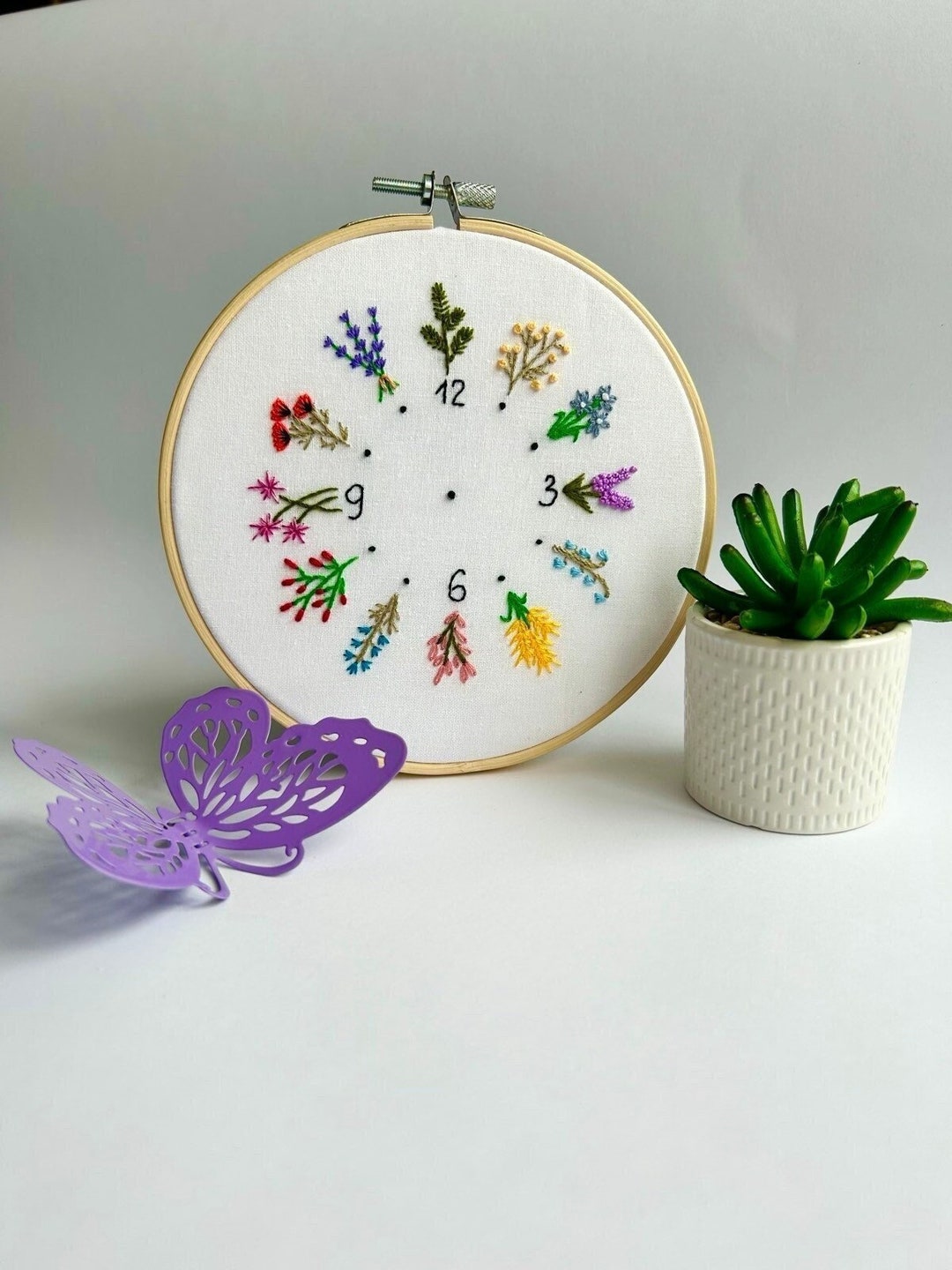 Floral Clock Pattern PDF, Video Tutorial, Clock Made of Flowers ...