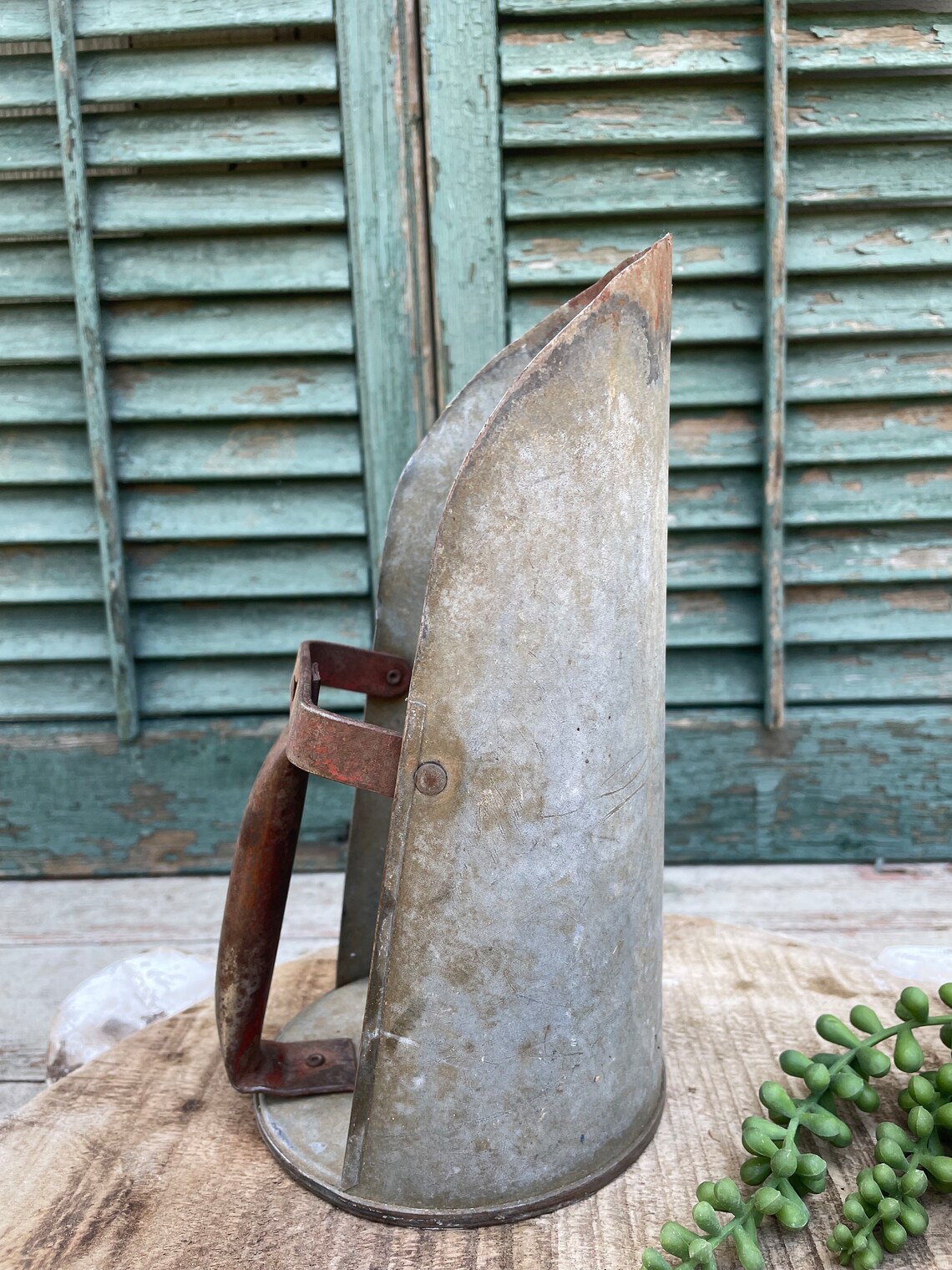 Vintage Galvanized Grain Scoop Primitive Scoop Farmhouse Decor ...