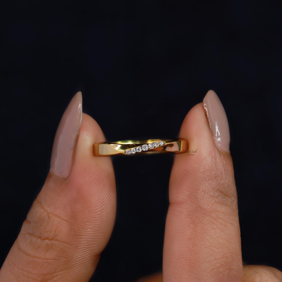 Mobius Wedding Band 14K Gold Twist Band Ring Women Solid Gold ...