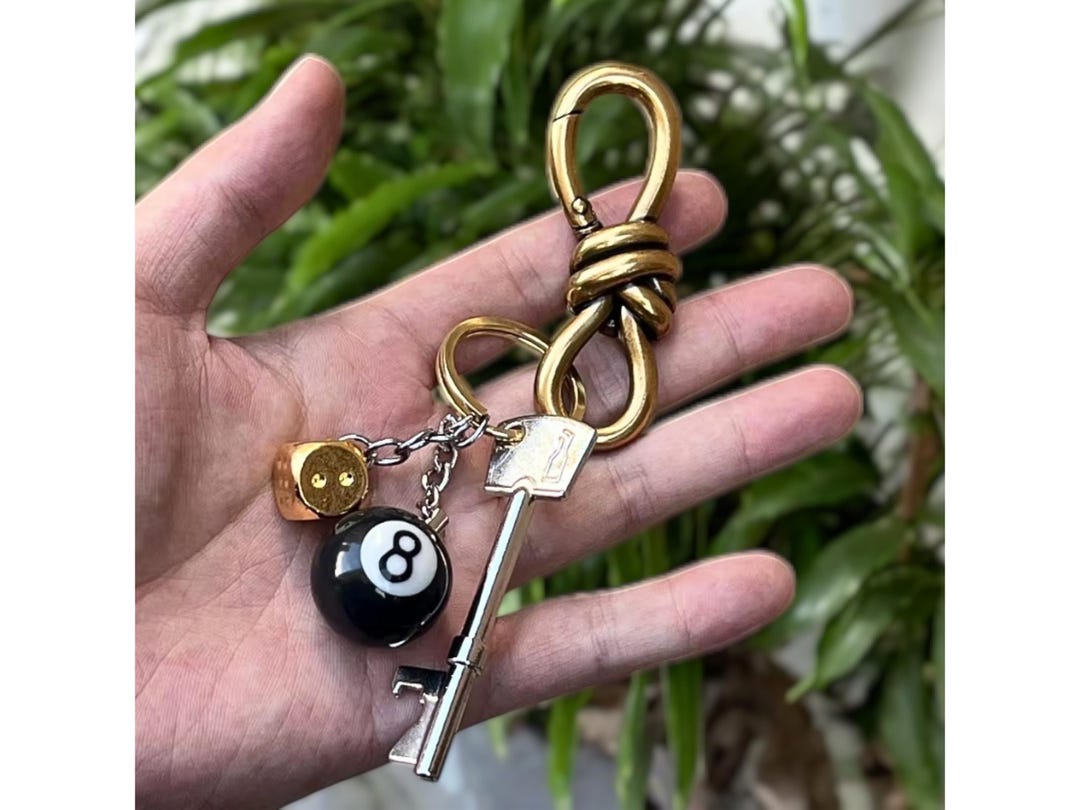 Y2k 8 Ball Keychain, Twist Knot Keychain, Bottle Opener Keyring ...