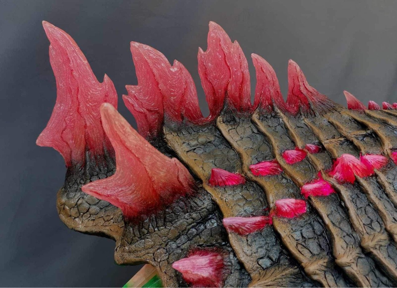 Godzilla Evolved Head Sculpture. Godzilla X Kong the New Empire ...