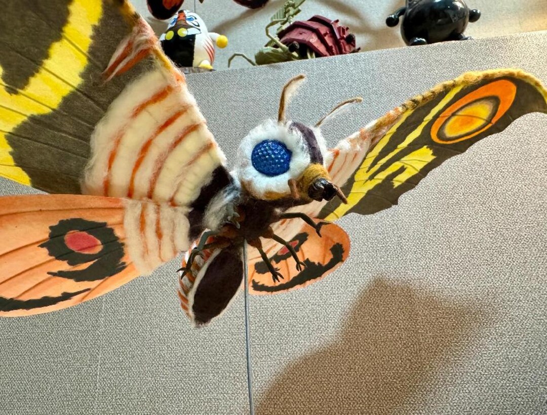 Mothra 1964 Statue. Realistic Mothra Sculpture. 35-40cm Wingspan Mothra ...