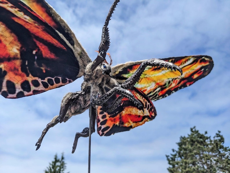 Mothra 2019 Godzilla King of the Monsters Large Realistic Statue. 1.2m ...