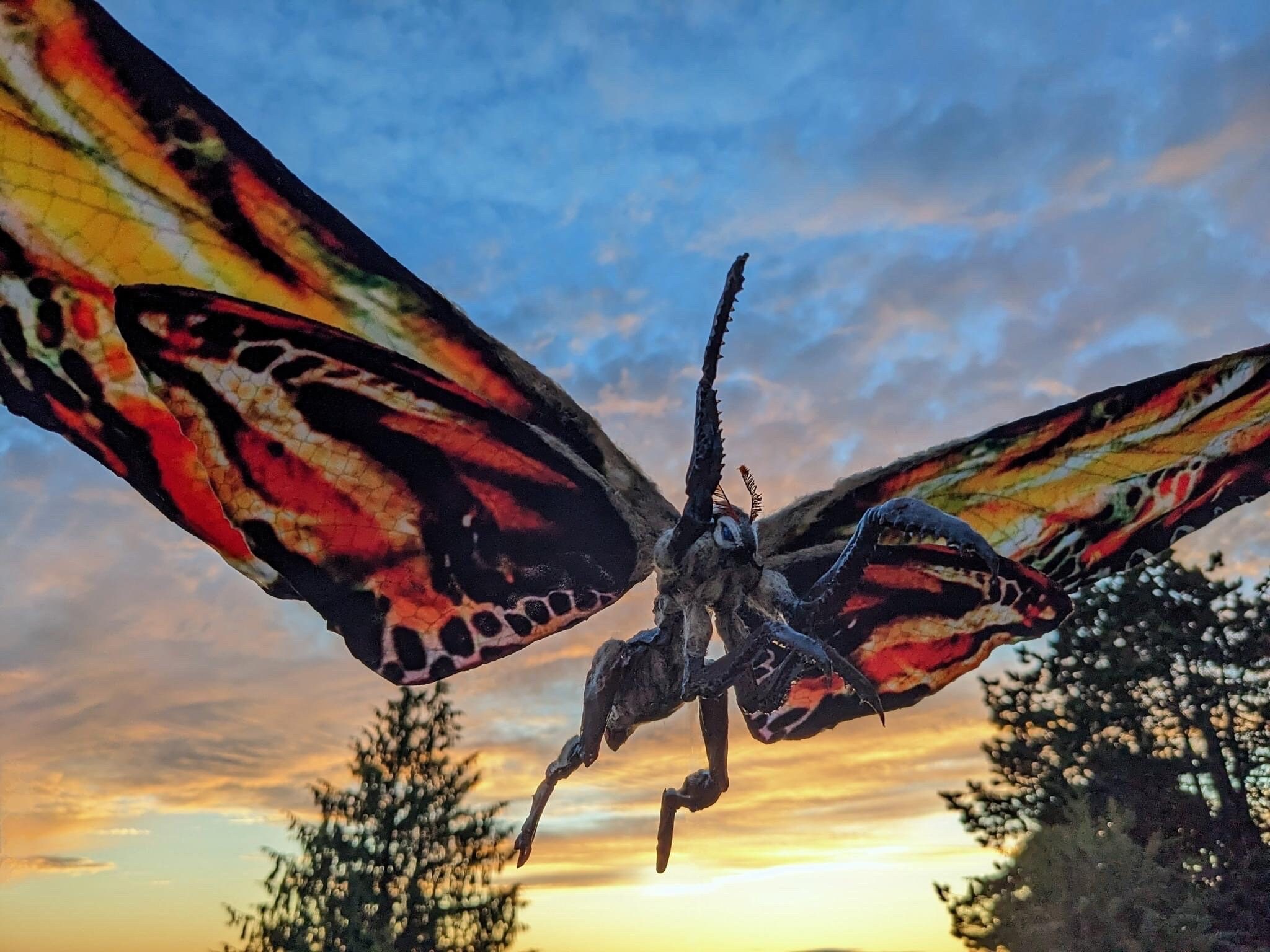 Mothra 2019 Godzilla King of the Monsters Large Realistic Statue. 1.2m ...
