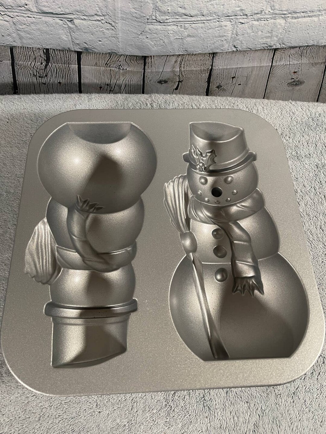 Vintage Nordic Ware 10 Cup Snowman Cake Pan - Etsy