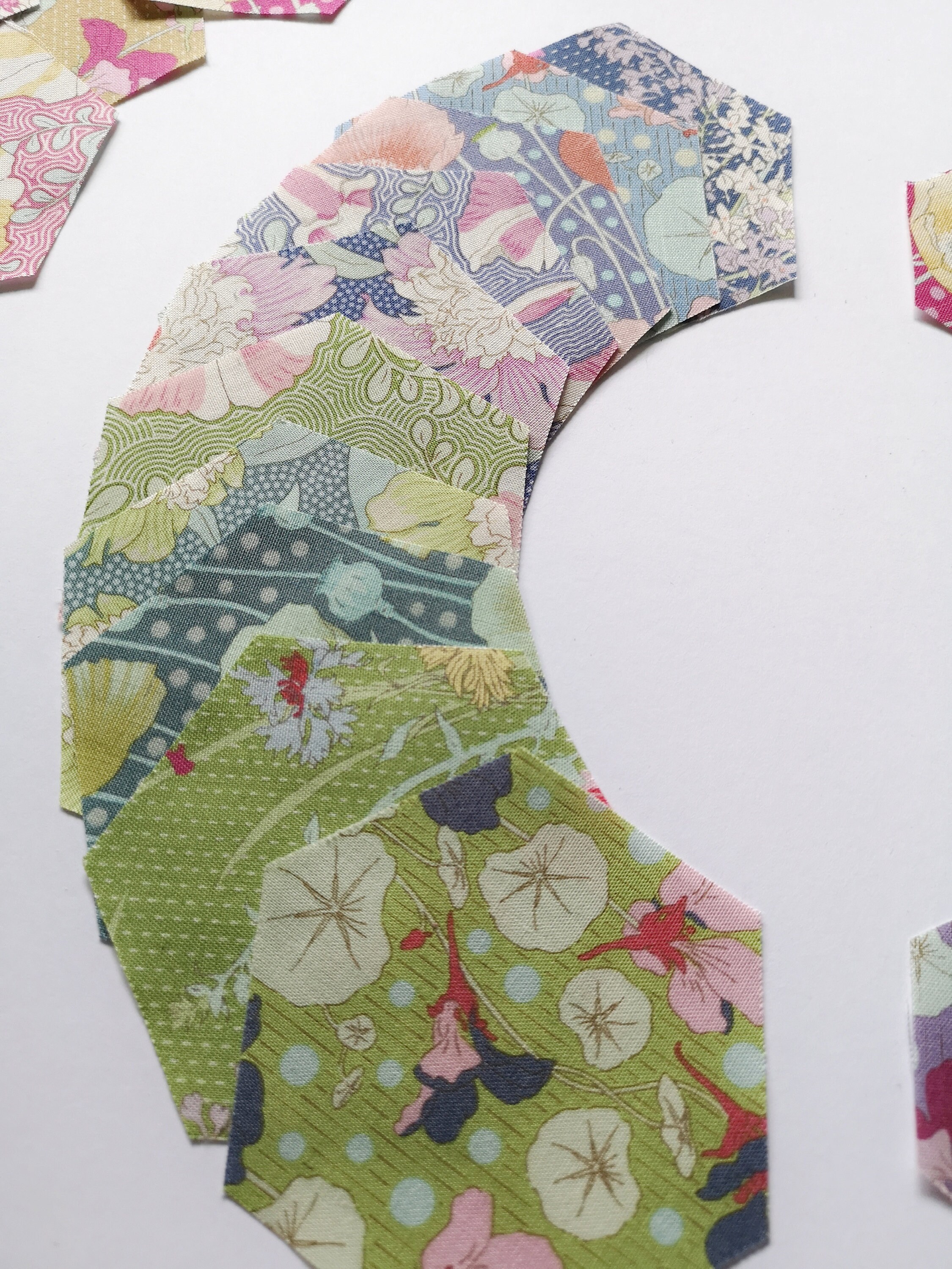 Tilda - Garden Life - Pre Cut Fabric Hexagons - EPP Hexies - Etsy