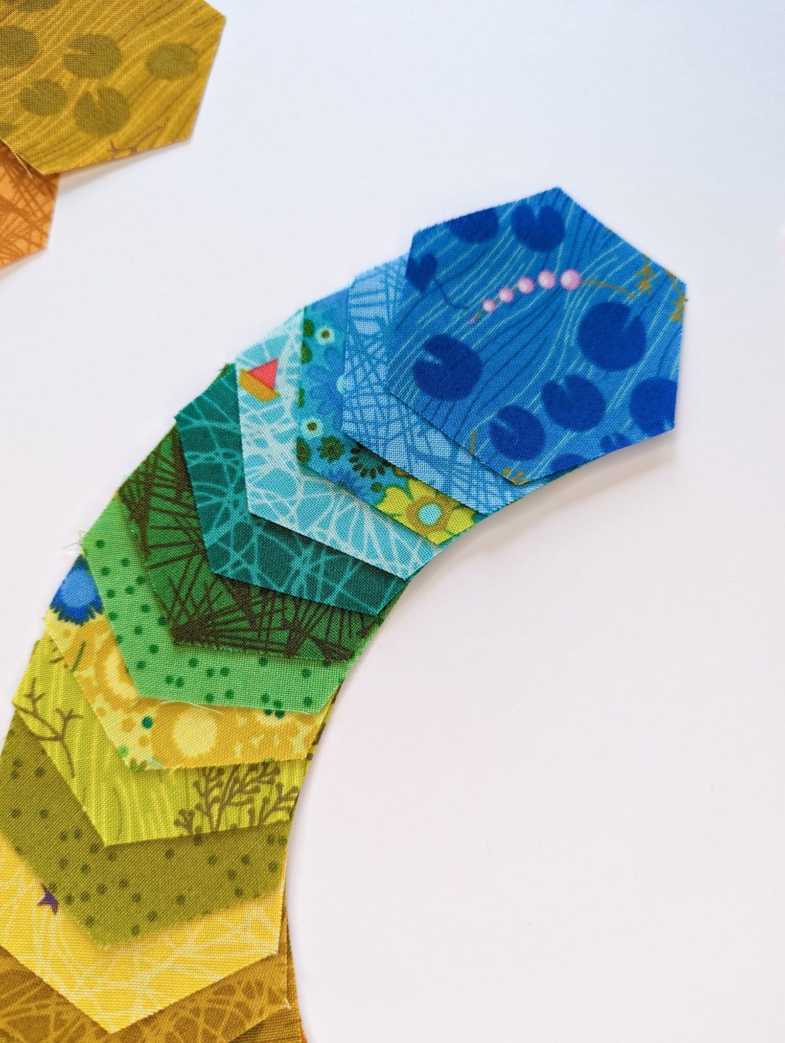 Alison Glass - Thicket - Pre Cut Fabric Hexagons - EPP Hexies - Etsy