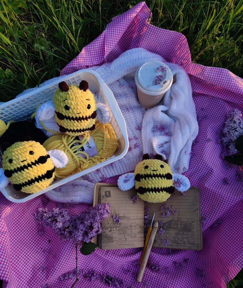 Bee Crochet Kit Easy Chunky Yarn Patternmaterials Amigurumi - Etsy