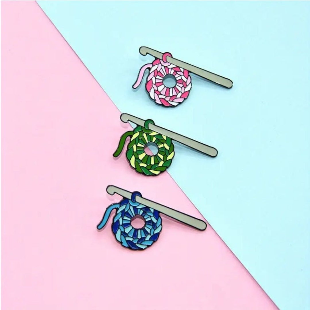 Retro Knitting Yarn Ball Crochet Ornament Enamel Brooch Knitted Sweater ...