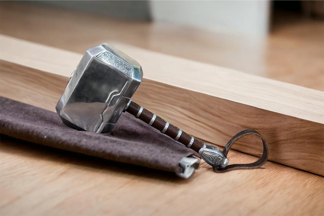 Thor Hammer Replica Metal & Resin Mjolnir Replica for Cosplay and Movie ...