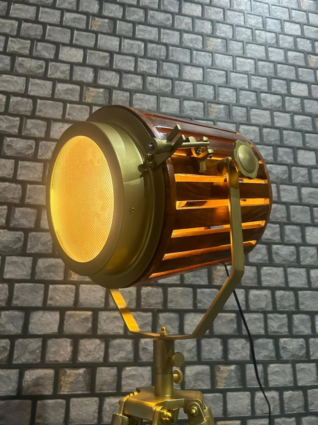 Vintage Wooden /leather Stitched Spotlight Focus Searchlights Brass ...