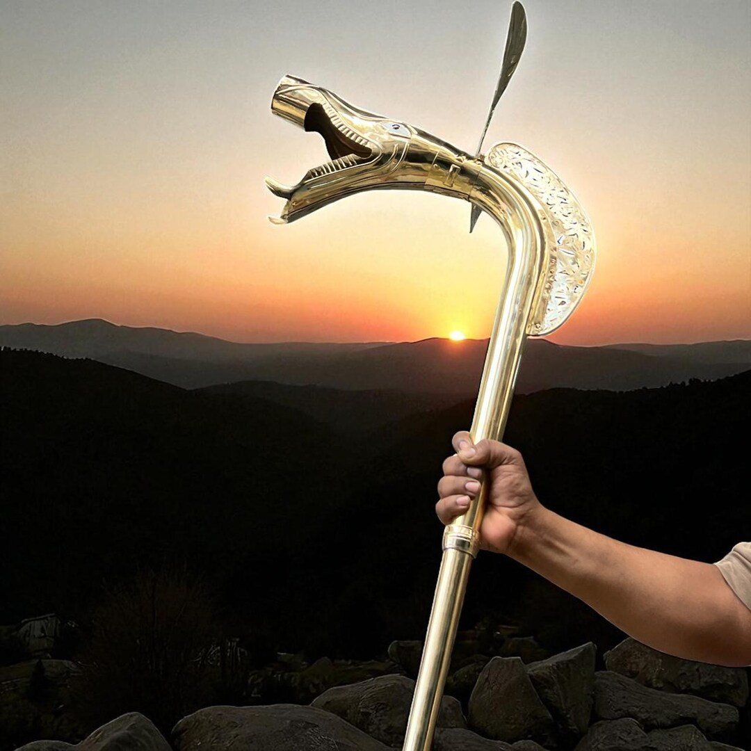 Deskford Carnyx Replica – Playable Brass Celtic War Horn | Medieval ...