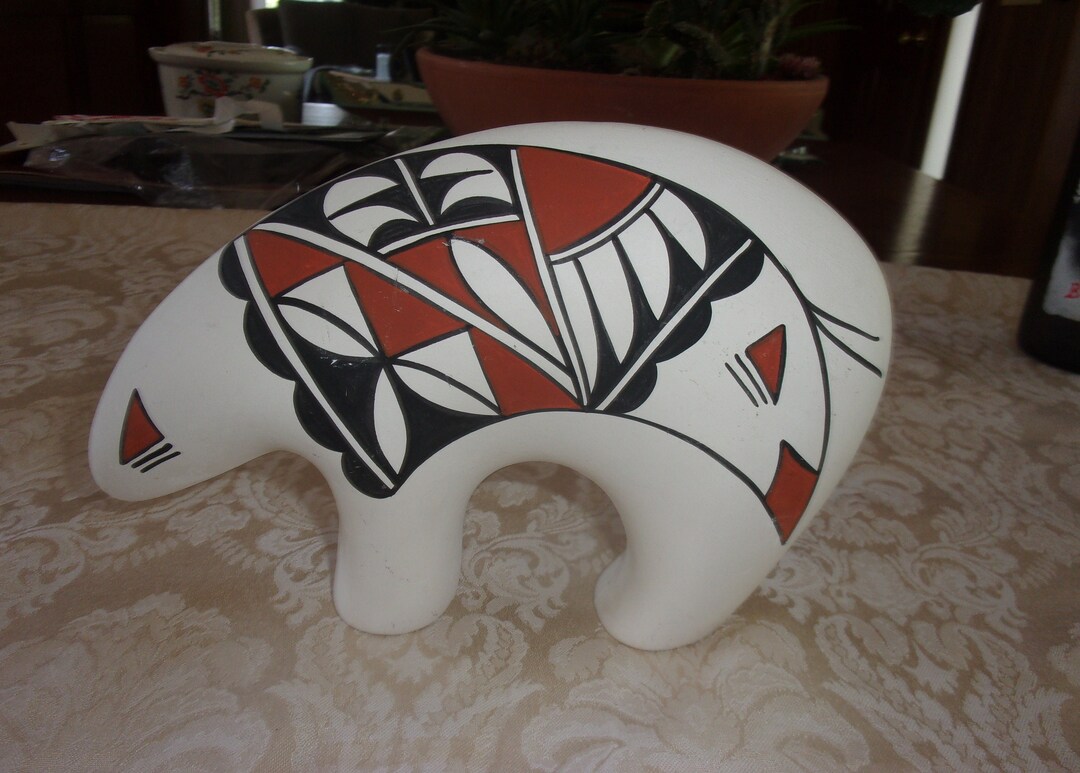 Acoma Pueblo Pottery Bear Figure Signed 9x 6 New Mexico Tan Black Brown ...