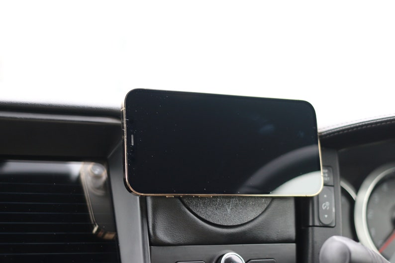 Nissan GTR R35 Magsafe Charger Phone Holder - Etsy