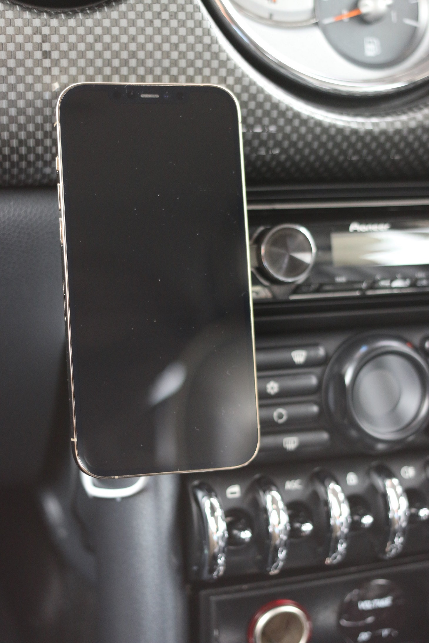 Mini Cooper R50 Custom Magsafe Mount - Etsy UK