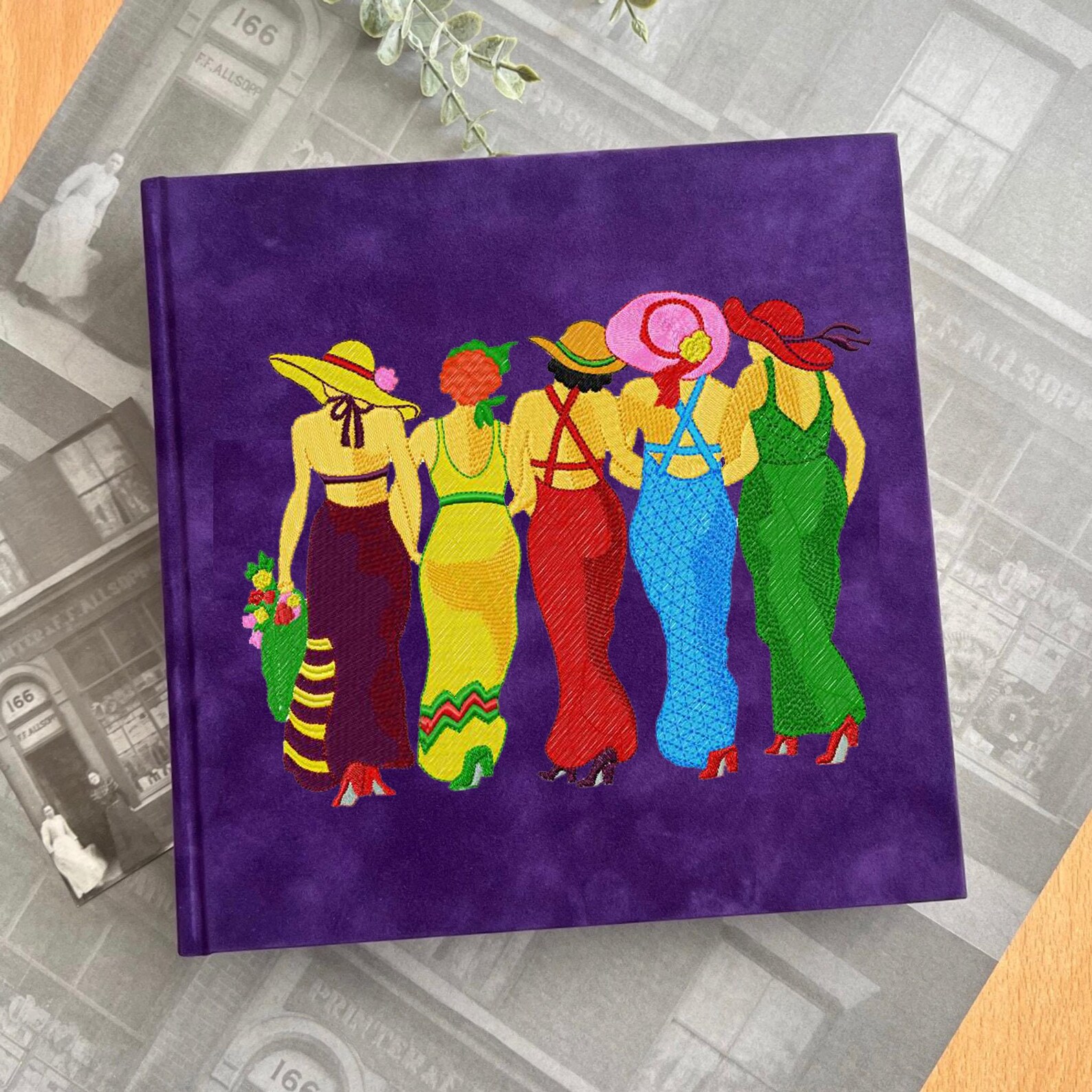 Girlfriends, Pattern for Machine Embroidery Design, 3 Sizes, Pes, Hus ...