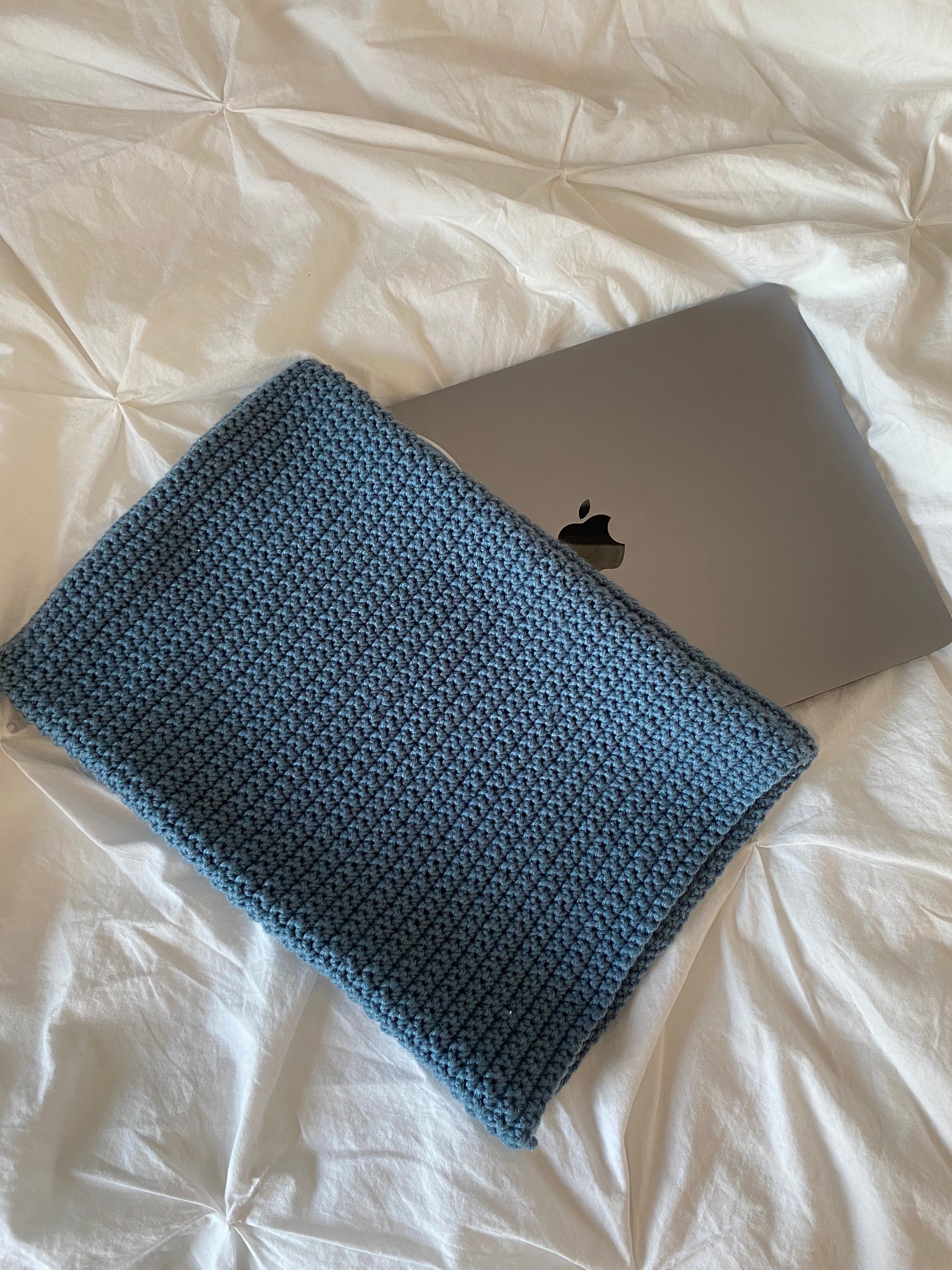 Basic Crochet Laptop Sleeve - Written Pattern BEGINNER Friendly