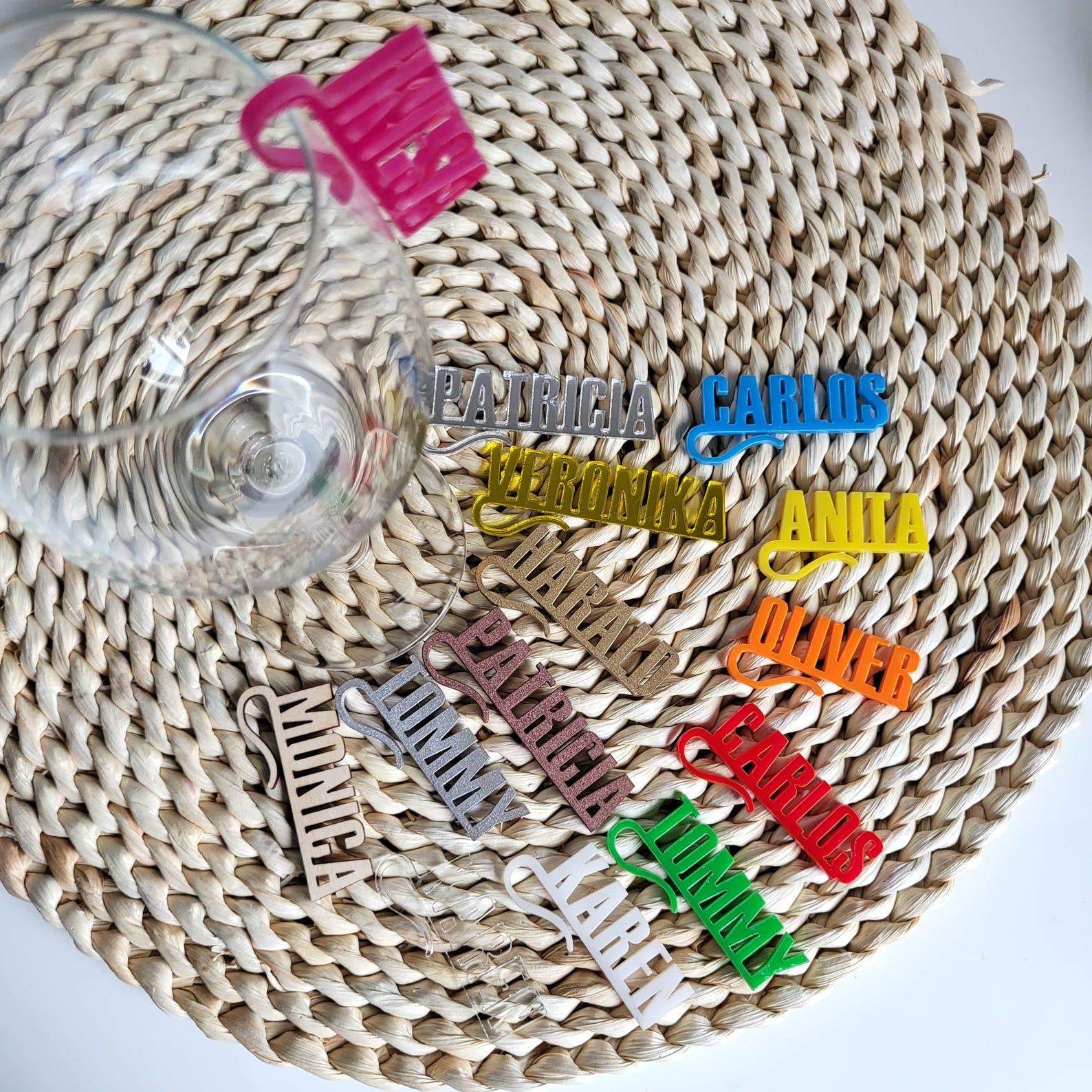 Acrylic Wedding Name Place Tags, Disc Name Tags, Mirror Acrylic Name ...