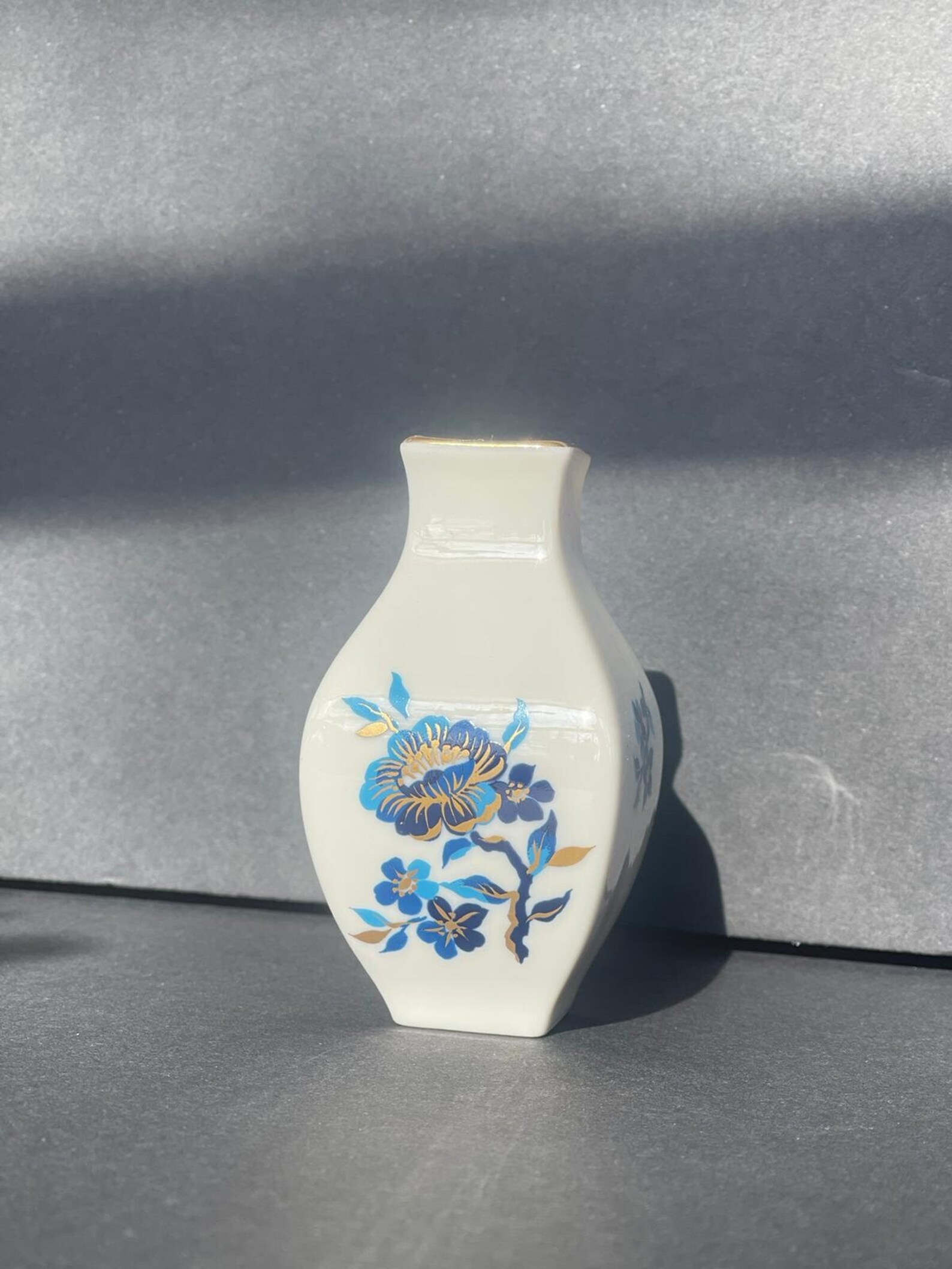 Vintage Mini Lenox Pagoda Blue Gold Trim Vase, Porcelain Flower Vase ...