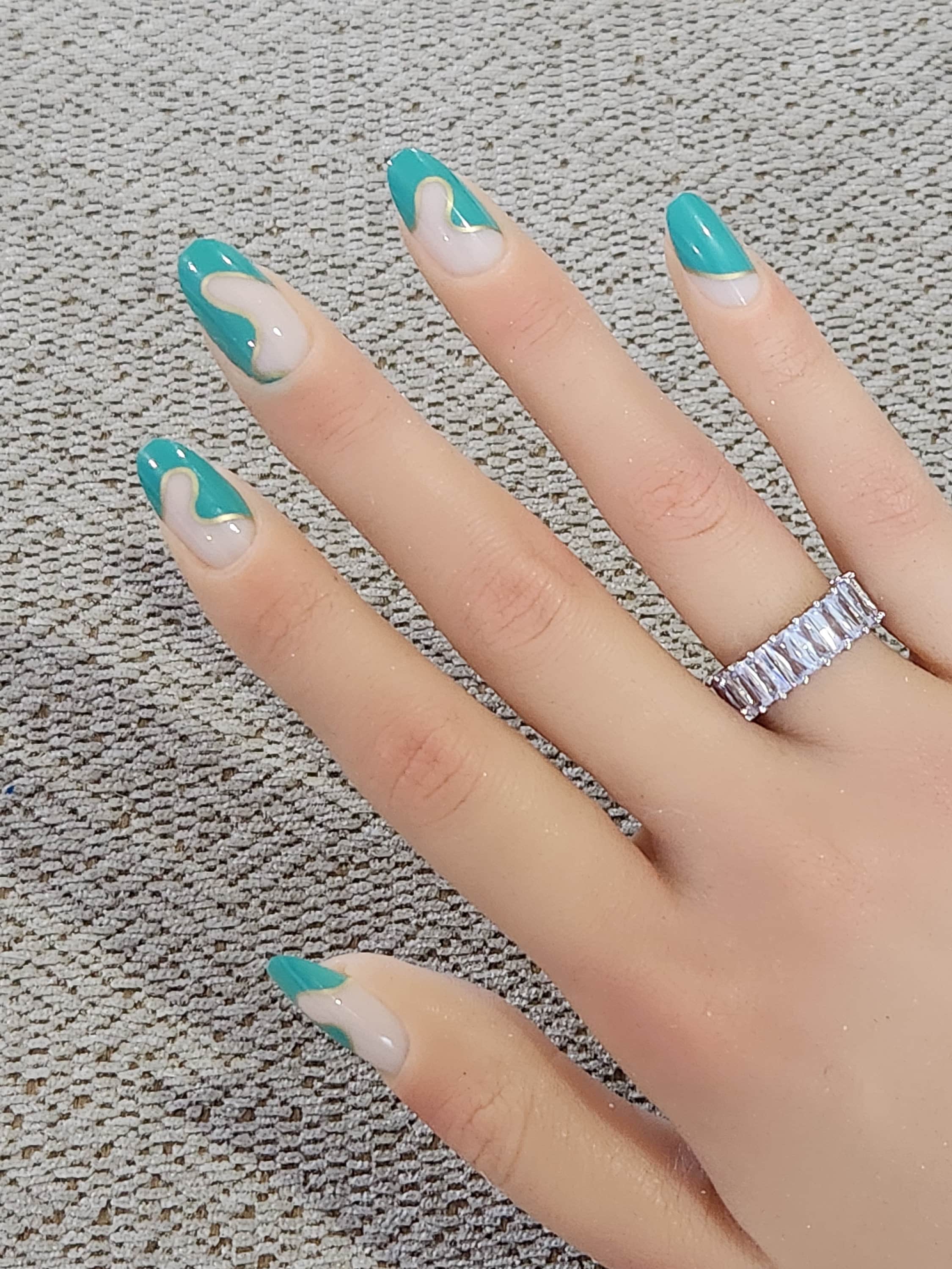 Turquoise Oval Press on Nails, Spring Round Glue on Nails, Medium ...