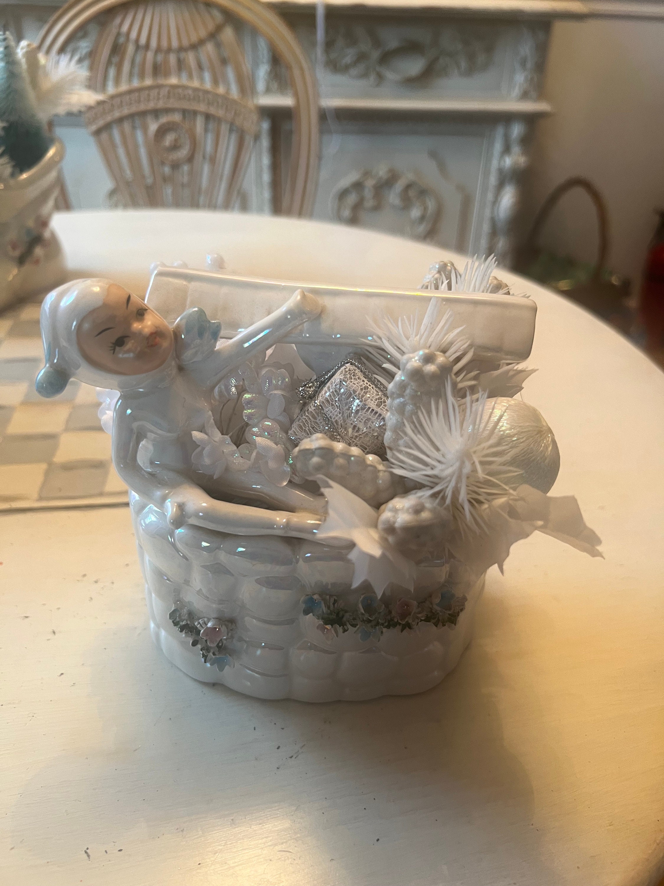 Lefton Iridescent Pixie Wishingwell - Etsy