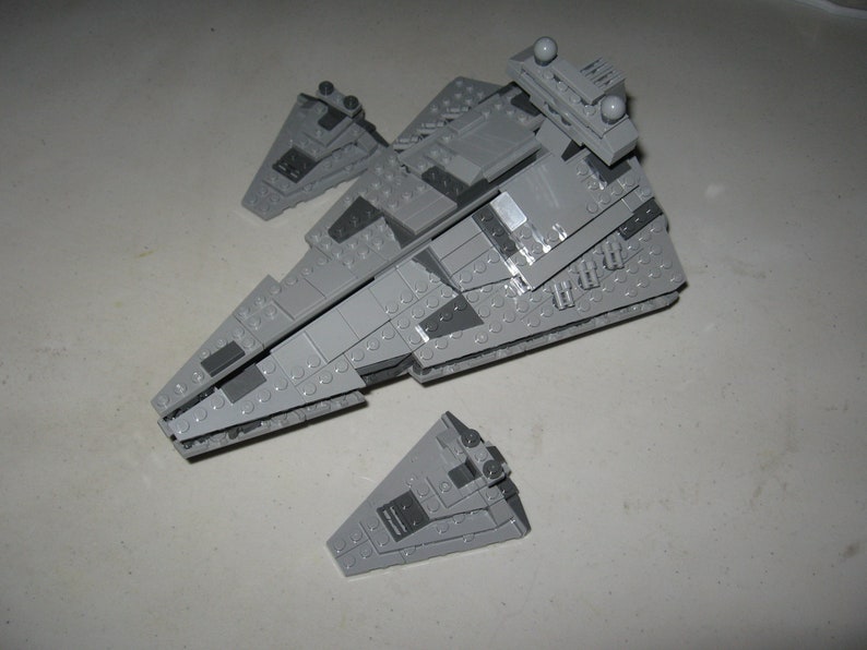Lego Midi-scale Star Destroyer Star Wars #8099 and Two Mini Star ...