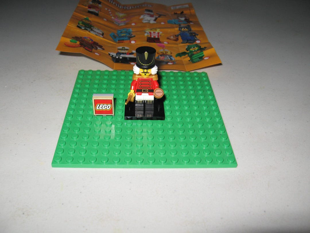 Lego Series 23 Retired Mini Figure the Nut Cracker Comes With Stand All ...