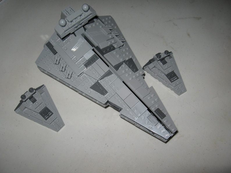 Lego Midi-scale Star Destroyer Star Wars #8099 and Two Mini Star ...