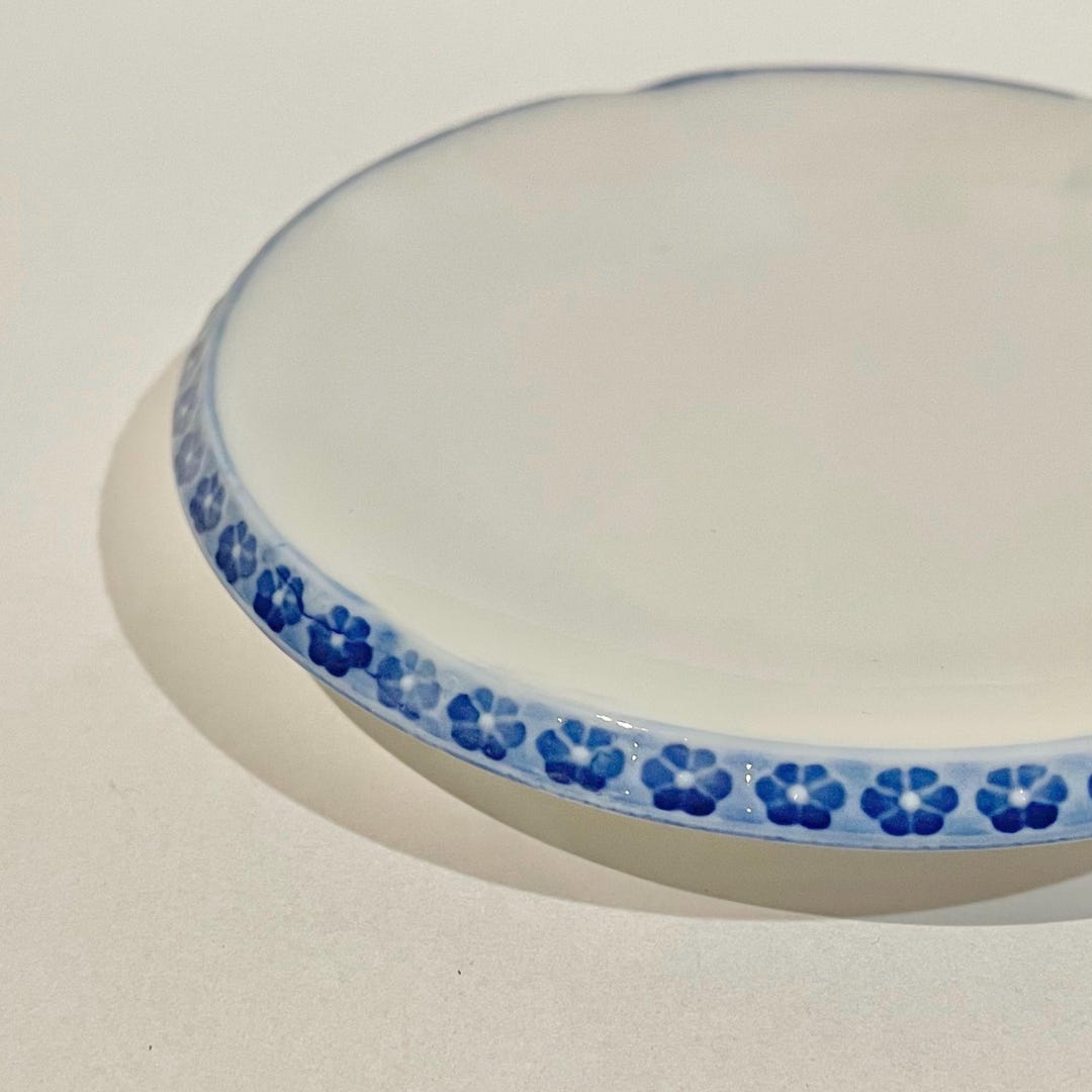 Japanese Vintage Ceramics, Small Flower Plates Set of Two - Etsy