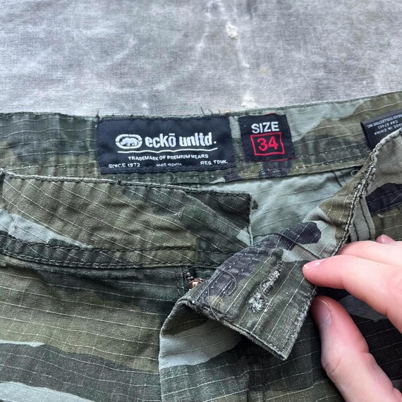 Vintage Y2K Ecko Unltd Camo Cargo Grunge Skater Shorts - Gem