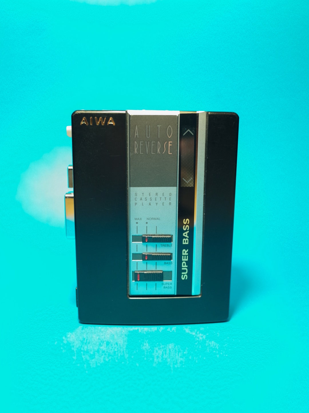 AIWA Walkman Autoreverse Cassette Player + Vintage Headphones ...