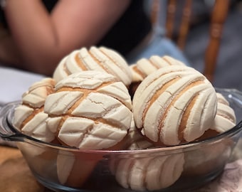 Reinas Pan Dulce Mexicano Sweet Bread Traditional Mexican Bread Pan De ...