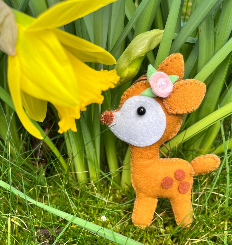 Felt Small Deer Sewing Pattern, Felt PDF Tutorial. Make Your Own Felt ...