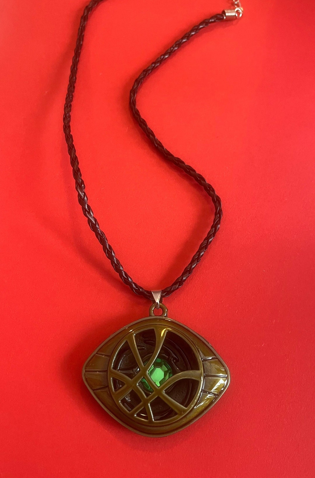 Marvel’s Doctor Strange Infinity Stone Necklace - Eye of Agamotto ...