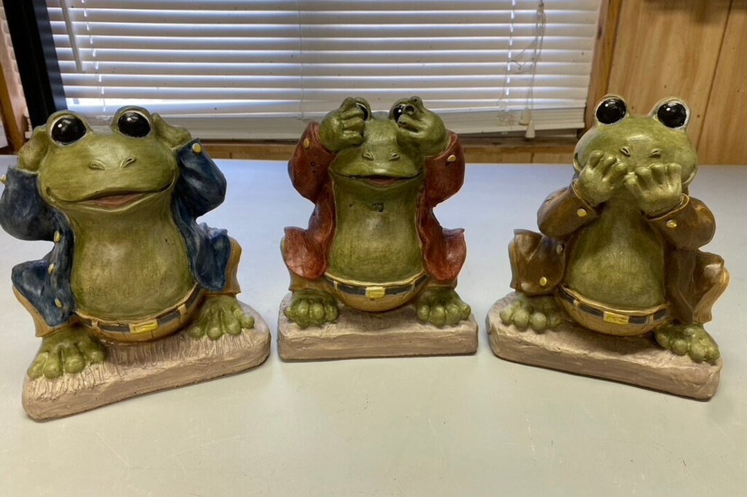 Hear See & Speak No Evil Frog Trio Concrete Statues - Etsy