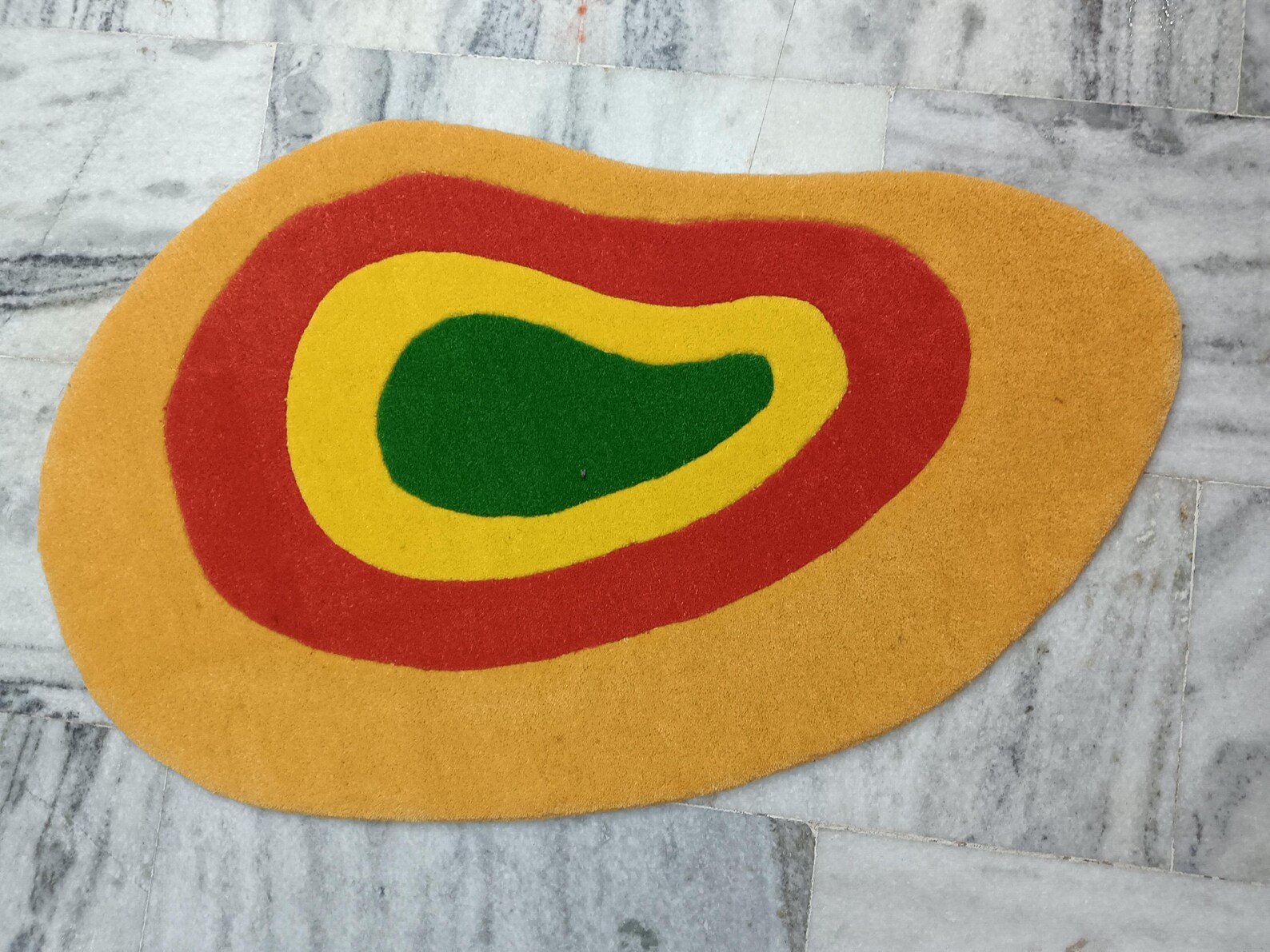 Hand Tufted Wool Rug: Dual Kidney Shape, Oriental Style - Etsy