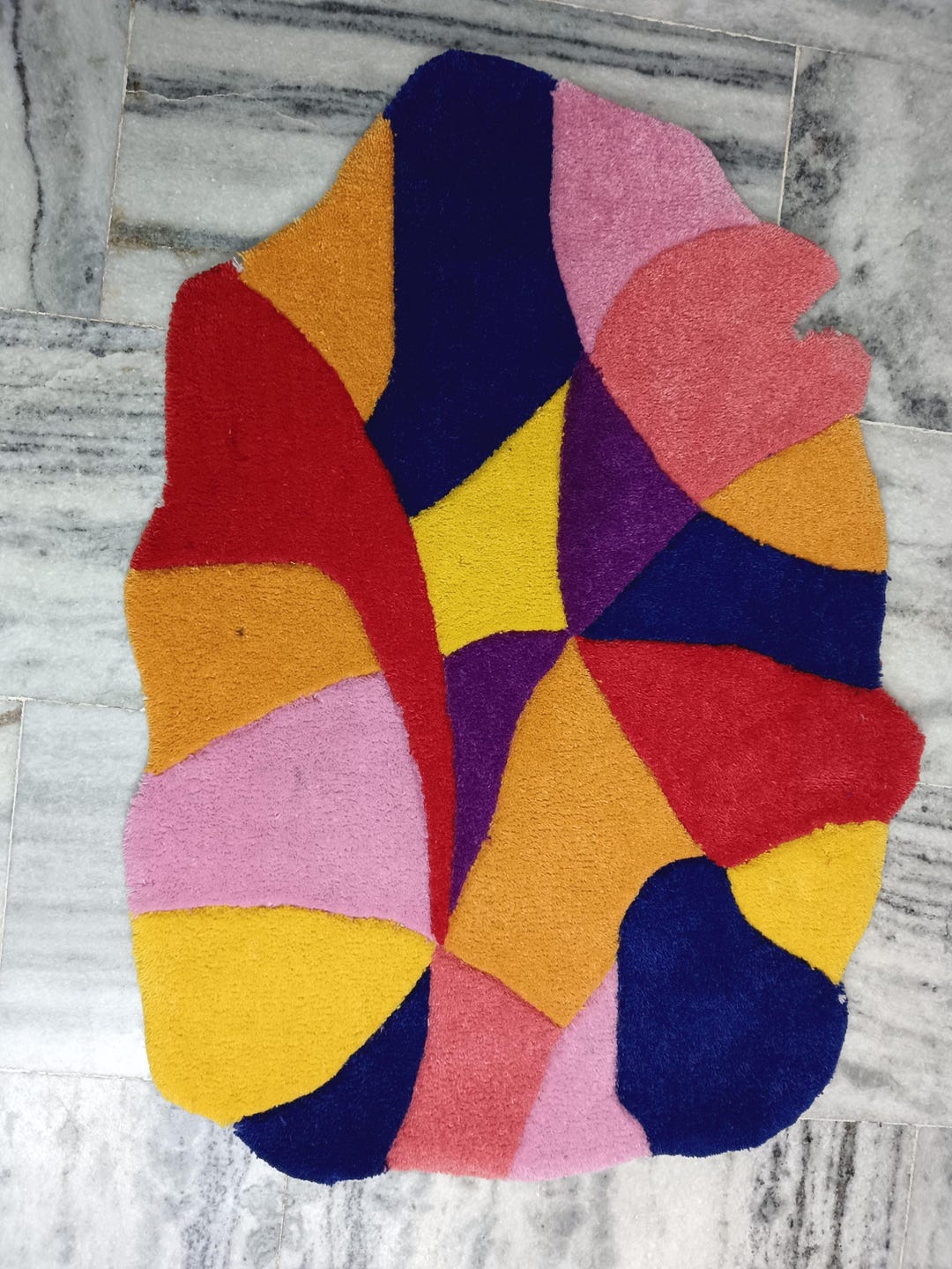Hand-tufted Wool Rug: Colorful Abstract Kidney Shape - Etsy