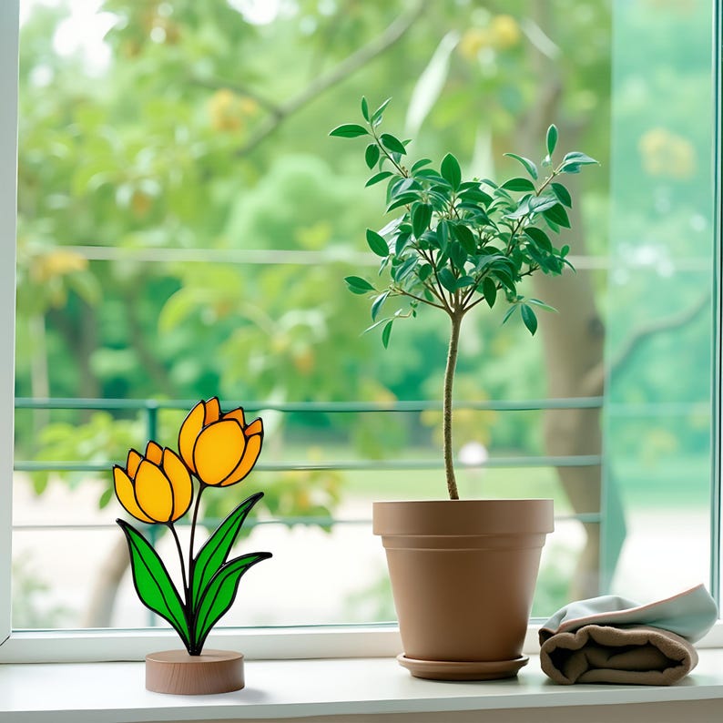 Tulip Stained Glass Pattern Glass Art Birth Flower - Suncatcher ...