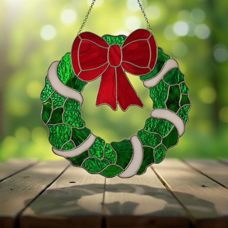 Christmas Wreath Stained Glass Pattern – Holiday Window Suncatcher SVG ...