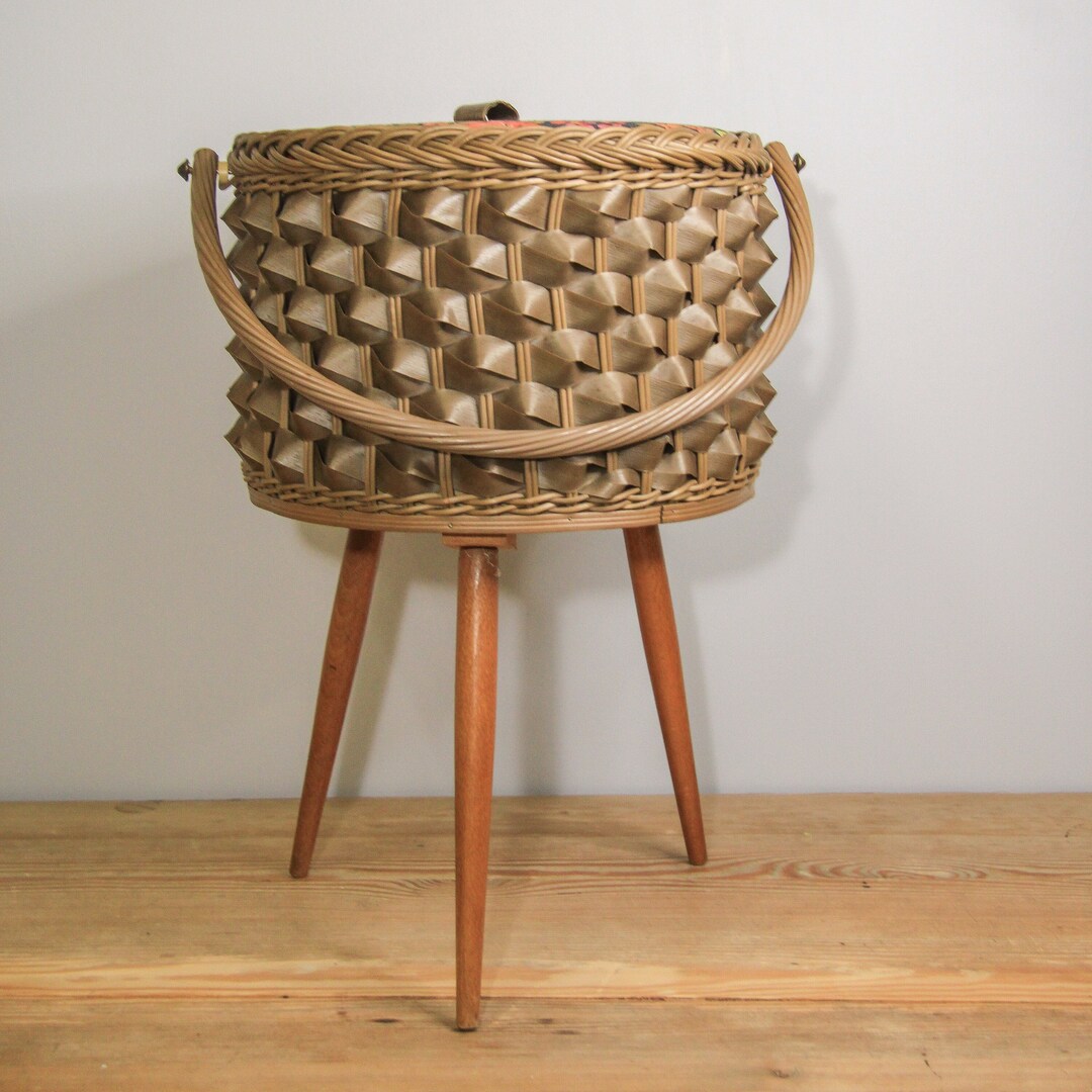 Antique Wicker Sewing Basket on Three Legs, 1960s, Vintage Mid Century ...