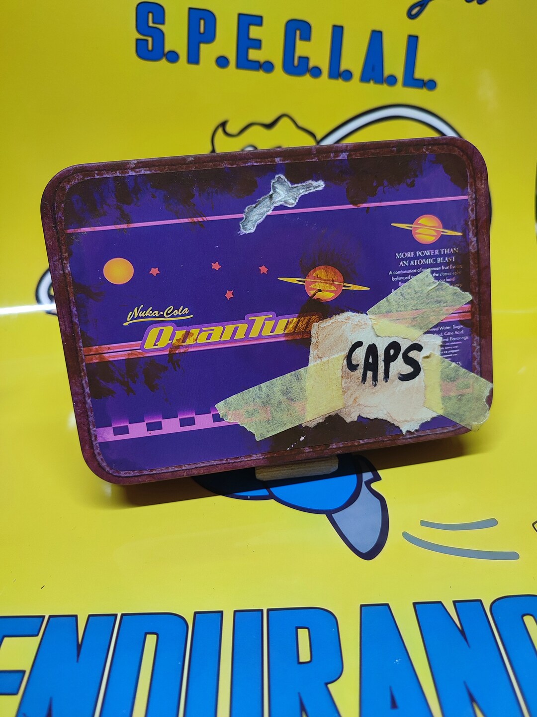 20 Caps and Container FALLOUT Themed BOX bunch of Random Fallout ...