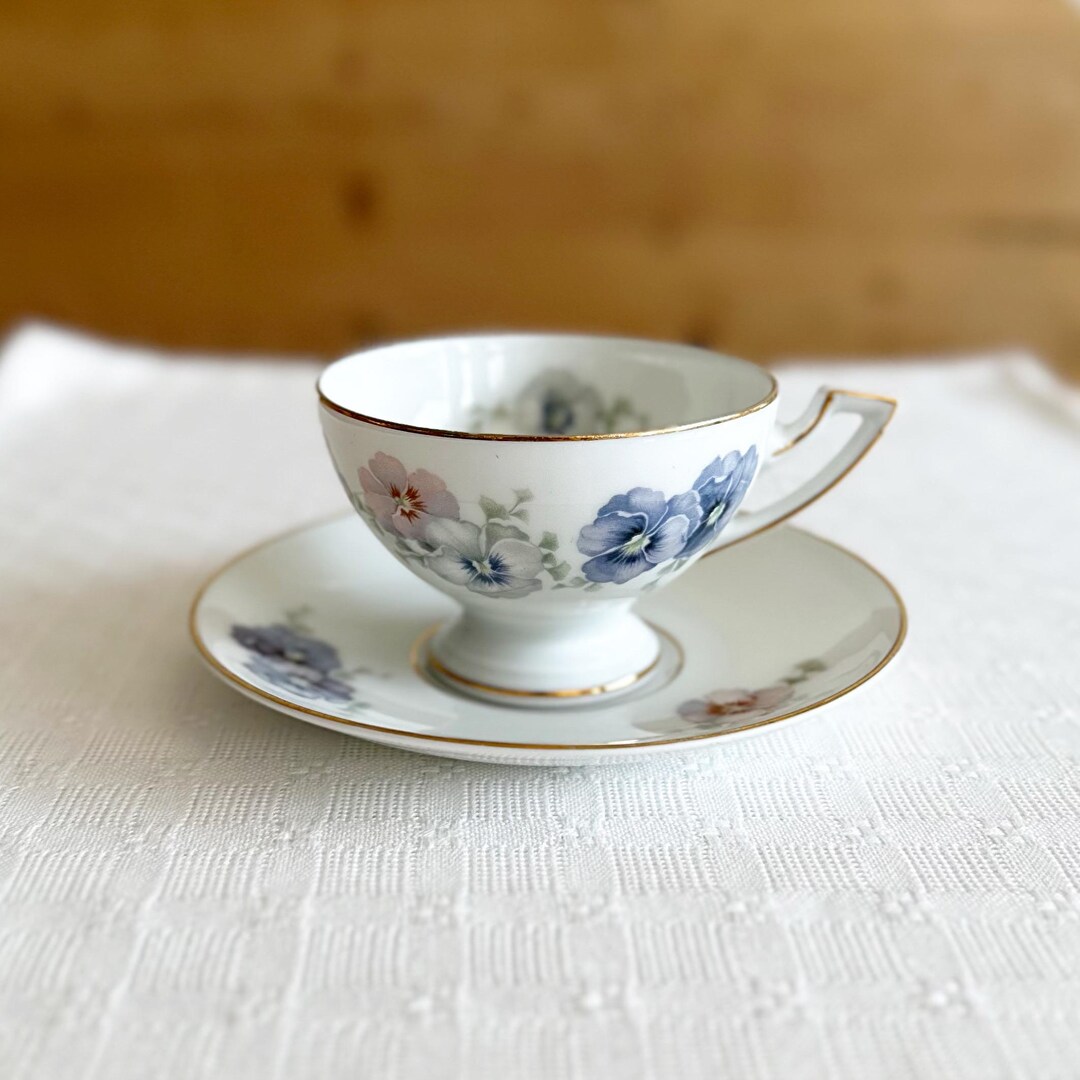 Antique 1924 Thomas Bavaria Germany Tea Cup and Saucer Set With Pansy ...